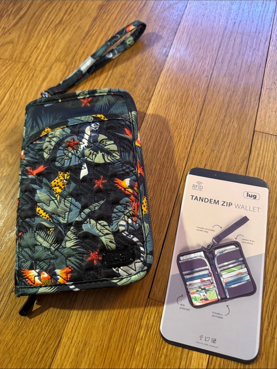 lug | Bags | Lug Tandem Se Zip Wallet Wristlet Wildlife Black Rfid ...